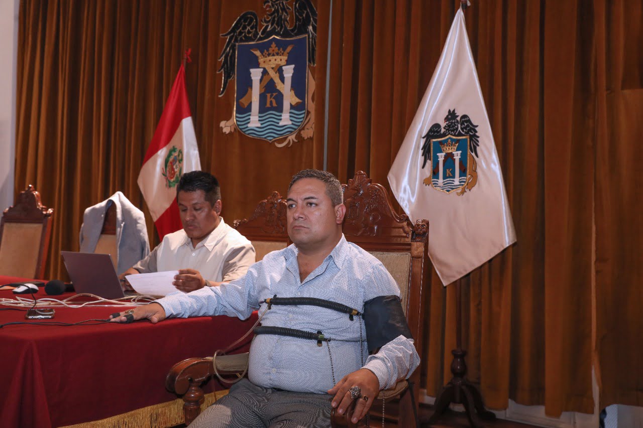Alcalde de Trujillo se somete a prueba del polígrafo e invita a Acuña y ...